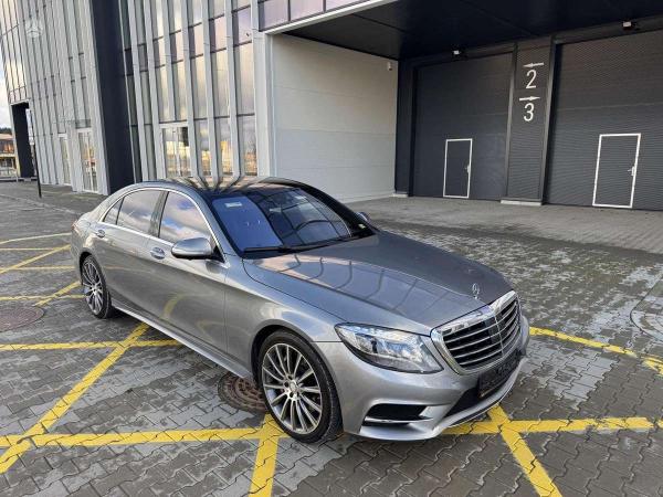 Grey Mercedes-Benz s-550 2015 in Vilnius, with an engine capacity of 4.70 L and mileage of 193 thousand km for 22200 €, photo 1 on AUTOMOTO.COM.LV