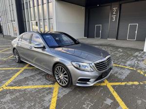 Pelēks Mercedes-Benz s-550 2015 Viļņa, ar dzinēja tilpumu 4.70 L un nobraukumu 193 tūkst. km par 22200 €, foto 7 vietnē AUTOMOTO.COM.LV