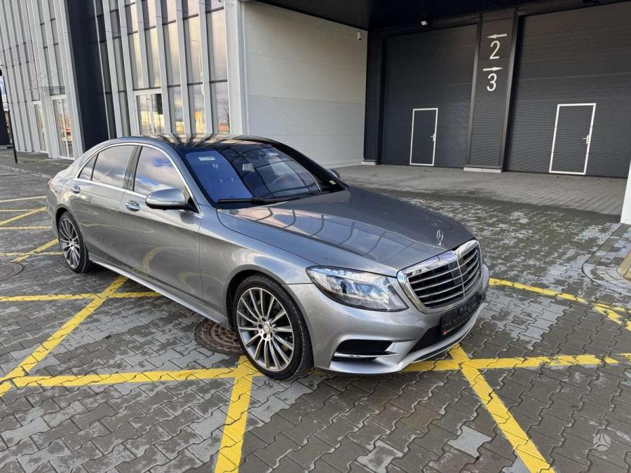 Pelēks Mercedes-Benz s-550 2015 Viļņa, ar dzinēja tilpumu 4.70 L un nobraukumu 193 tūkst. km par 22200 €, foto 7 vietnē AUTOMOTO.COM.LV