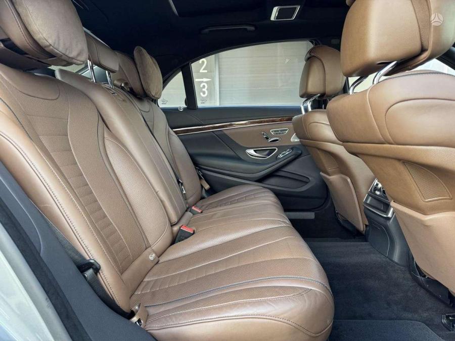 Pelēks Mercedes-Benz s-550 2015 Viļņa, ar dzinēja tilpumu 4.70 L un nobraukumu 193 tūkst. km par 22200 €, foto 10 vietnē AUTOMOTO.COM.LV