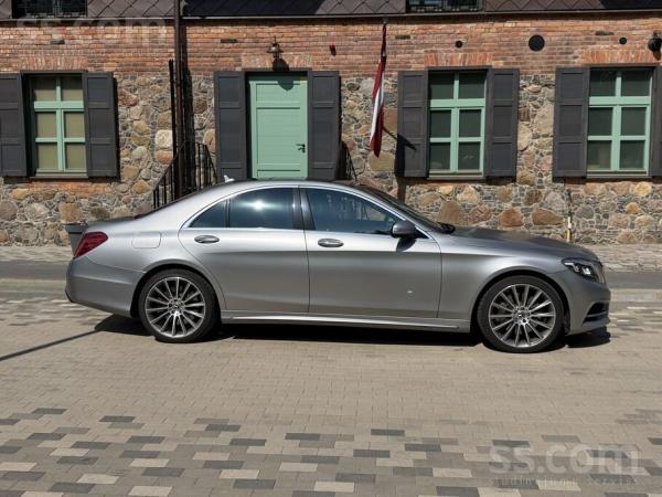 Grey Mercedes-Benz s-550 2015 in Rezekne, with an engine capacity of 4.70 L and mileage of 256 thousand km for 28490 €, photo 4 on AUTOMOTO.COM.LV