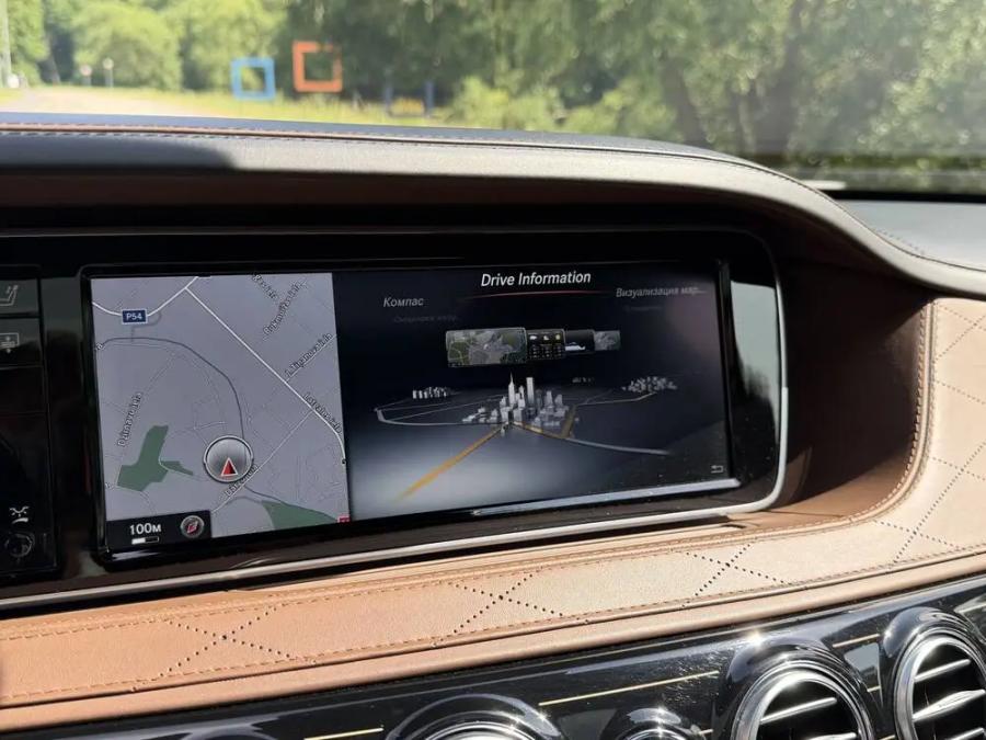 Pelēks Mercedes-Benz s-550 2015 Rēzekne, ar dzinēja tilpumu 4.70 L un nobraukumu 256 tūkst. km par 28490 €, foto 28 vietnē AUTOMOTO.COM.LV