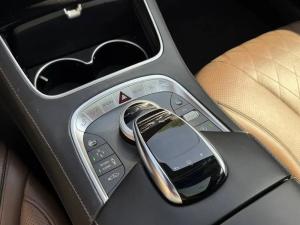 Pelēks Mercedes-Benz s-550 2015 Rēzekne, ar dzinēja tilpumu 4.70 L un nobraukumu 256 tūkst. km par 28490 €, foto 29 vietnē AUTOMOTO.COM.LV