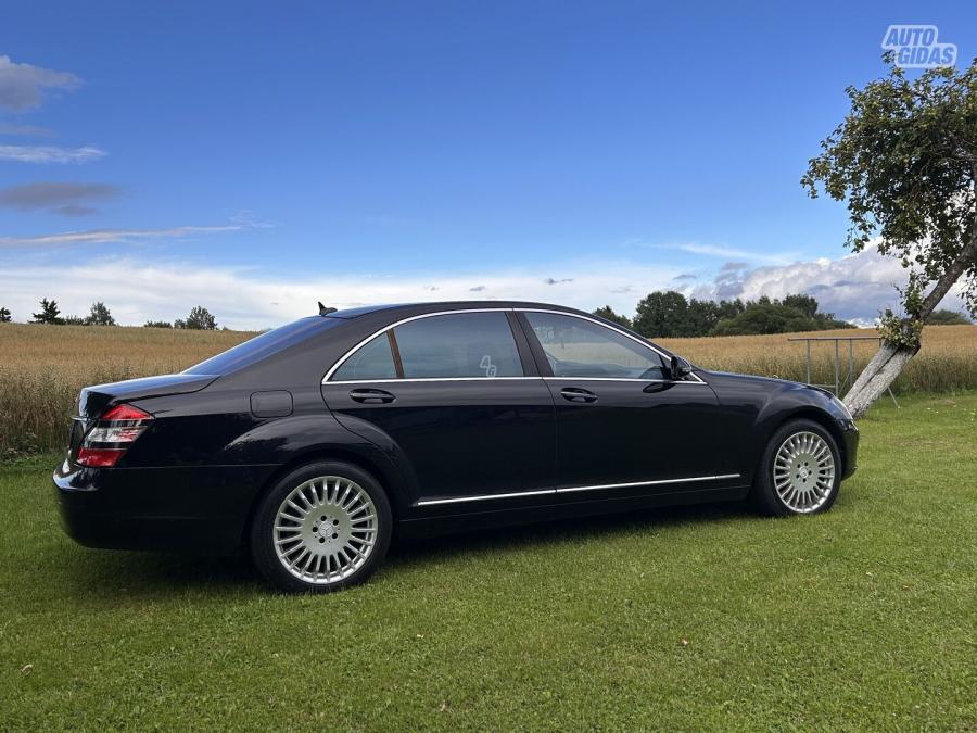 Mercedes-Benz s-550 2007 Varėna, ar dzinēja tilpumu 5.50 L un nobraukumu 432 tūkst. km par 6250 €, foto 4 vietnē AUTOMOTO.COM.LV
