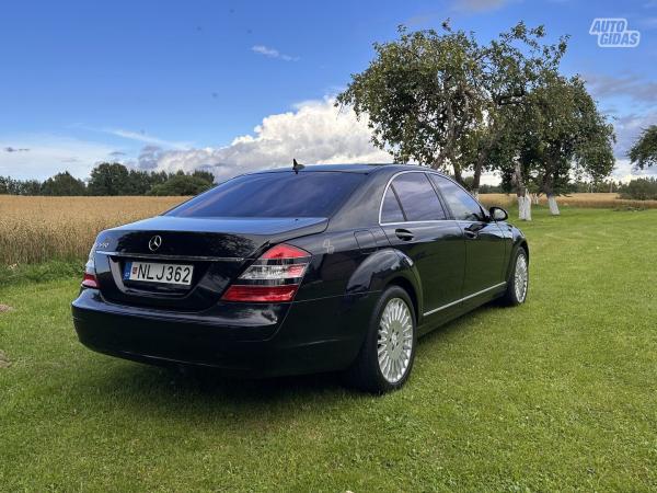 Mercedes-Benz s-550 2007 Varėna, ar dzinēja tilpumu 5.50 L un nobraukumu 432 tūkst. km par 6250 €, foto 4 vietnē AUTOMOTO.COM.LV
