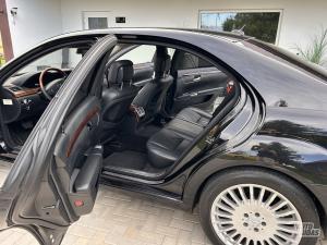 Mercedes-Benz s-550 2007 Varėna, ar dzinēja tilpumu 5.50 L un nobraukumu 432 tūkst. km par 6250 €, foto 14 vietnē AUTOMOTO.COM.LV