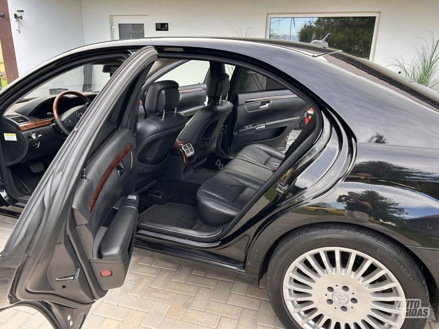 Mercedes-Benz s-550 2007 Varėna, ar dzinēja tilpumu 5.50 L un nobraukumu 432 tūkst. km par 6250 €, foto 14 vietnē AUTOMOTO.COM.LV