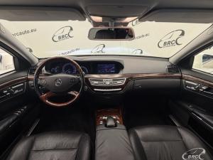 Mercedes-Benz s-550 2013 in Vilnius, with an engine capacity of 4.66 L and mileage of 257 thousand km for 10900 €, photo 4 on AUTOMOTO.COM.LV
