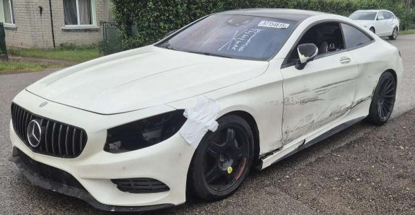 White Mercedes-Benz s-550 2015 in Kaunas, with an engine capacity of 4.70 L and mileage of 68 thousand km for 22500 €, photo 1 on AUTOMOTO.COM.LV
