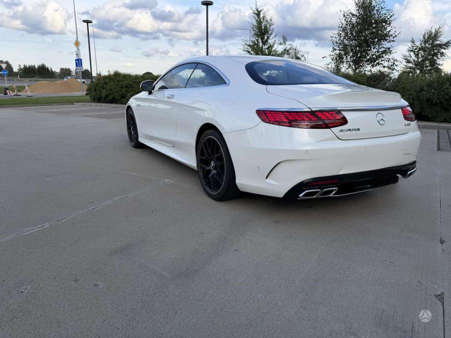 White Mercedes-Benz s-550 2015 in Vilnius, with an engine capacity of 4.66 L and mileage of 214 thousand km for 34980 €, photo 4 on AUTOMOTO.COM.LV