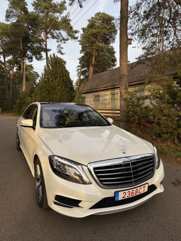 White Mercedes-Benz s-550 2014 in Kaunas, with an engine capacity of 4.70 L and mileage of 139 thousand km for 28500 €, photo 6 on AUTOMOTO.COM.LV