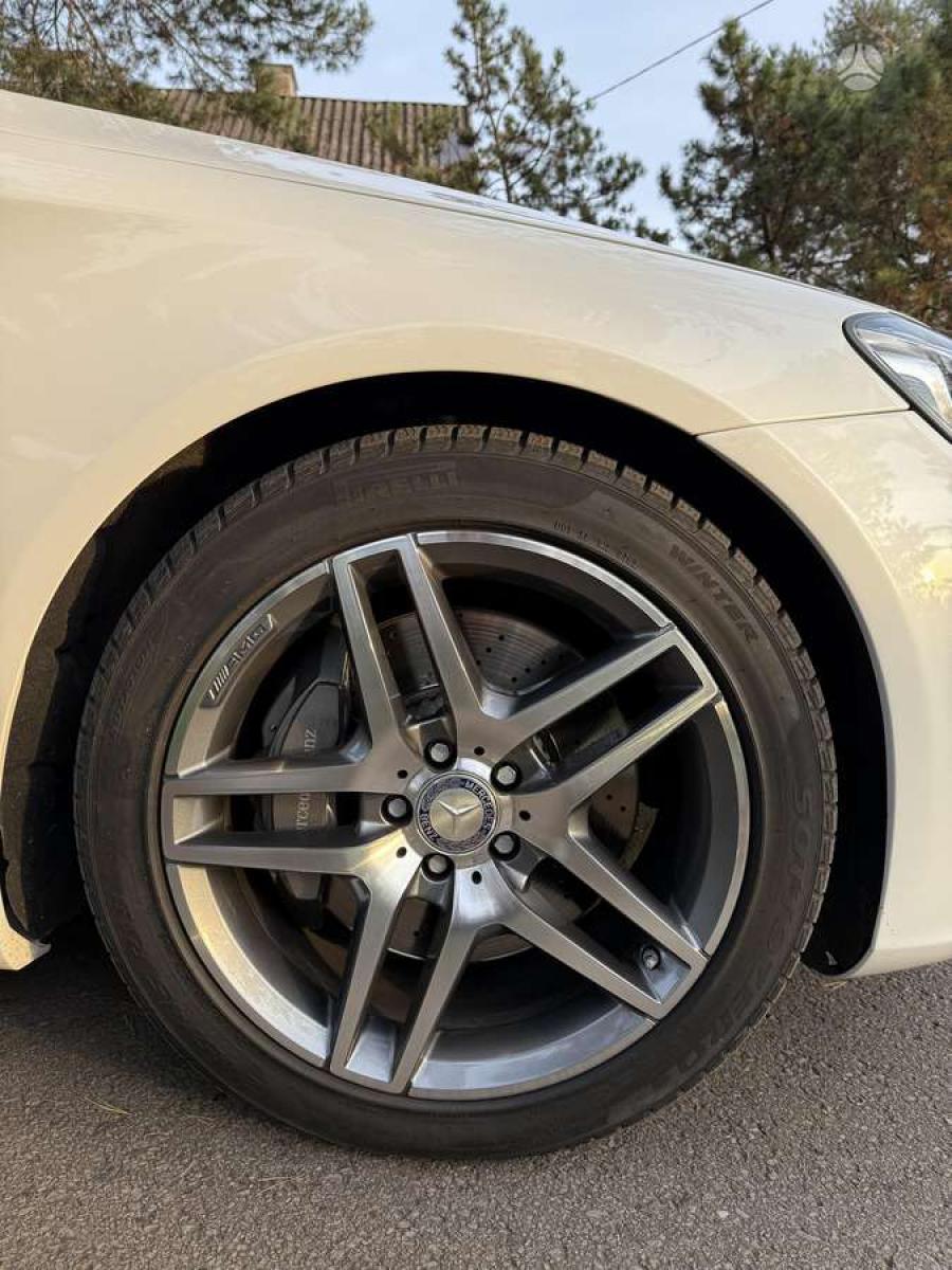 White Mercedes-Benz s-550 2014 in Kaunas, with an engine capacity of 4.70 L and mileage of 139 thousand km for 28500 €, photo 8 on AUTOMOTO.COM.LV