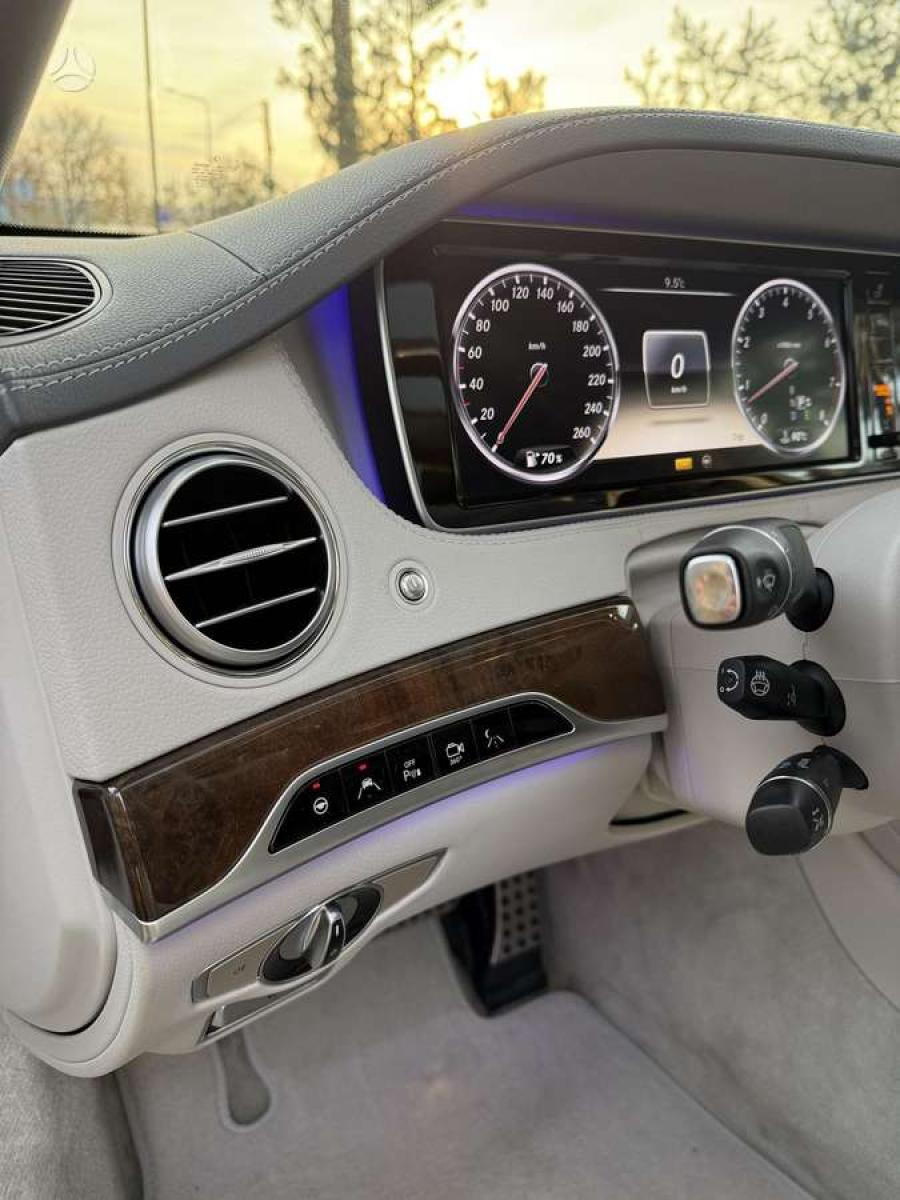 White Mercedes-Benz s-550 2014 in Kaunas, with an engine capacity of 4.70 L and mileage of 139 thousand km for 28500 €, photo 13 on AUTOMOTO.COM.LV