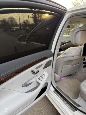 White Mercedes-Benz s-550 2014 in Kaunas, with an engine capacity of 4.70 L and mileage of 139 thousand km for 28500 €, photo 14 on AUTOMOTO.COM.LV