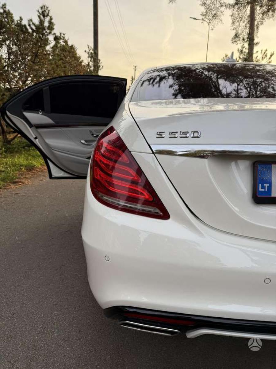 White Mercedes-Benz s-550 2014 in Kaunas, with an engine capacity of 4.70 L and mileage of 139 thousand km for 28500 €, photo 16 on AUTOMOTO.COM.LV