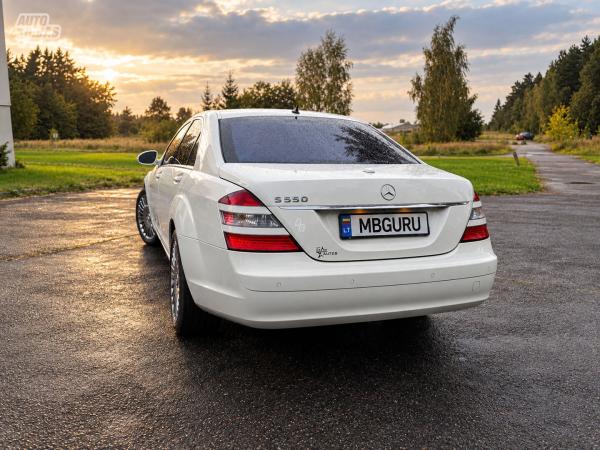 Balts Mercedes-Benz s-550 2007 Viļņa, ar dzinēja tilpumu 5.50 L un nobraukumu 156 tūkst. km par 7800 €, foto 11 vietnē AUTOMOTO.COM.LV
