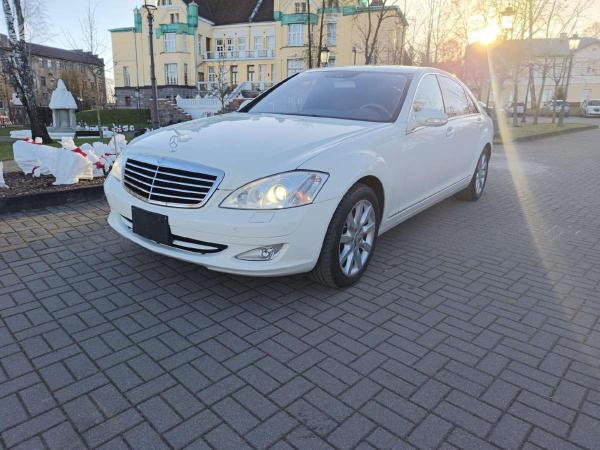 Balts Mercedes-Benz s-550 2009 Šauļi, ar dzinēja tilpumu 0.00 L un nobraukumu 46 tūkst. km par 20000 €, foto 3 vietnē AUTOMOTO.COM.LV