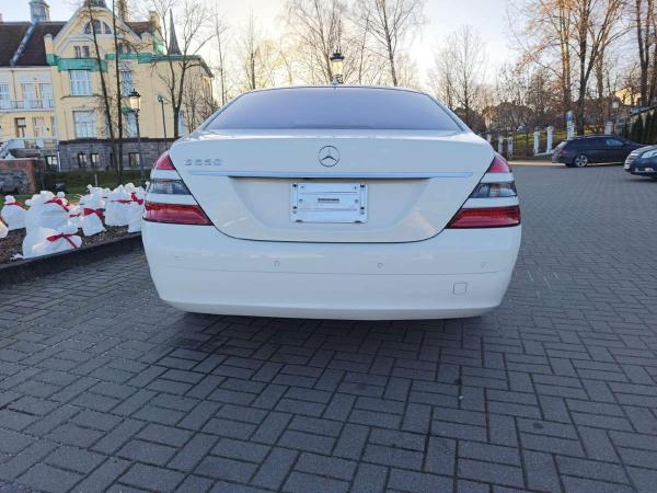 Balts Mercedes-Benz s-550 2009 Šauļi, ar dzinēja tilpumu 0.00 L un nobraukumu 46 tūkst. km par 20000 €, foto 5 vietnē AUTOMOTO.COM.LV