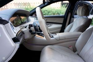 Balts Mercedes-Benz s-550 2014 Viļņa, ar dzinēja tilpumu 4.70 L un nobraukumu 217 tūkst. km par 26500 €, foto 22 vietnē AUTOMOTO.COM.LV
