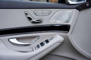 Balts Mercedes-Benz s-550 2014 Viļņa, ar dzinēja tilpumu 4.70 L un nobraukumu 217 tūkst. km par 26500 €, foto 24 vietnē AUTOMOTO.COM.LV