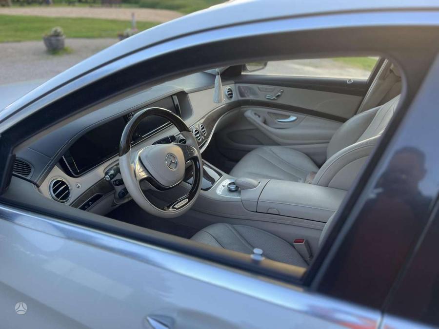 White Mercedes-Benz s-550 2014 in Kaunas, with an engine capacity of 4.70 L and mileage of 123 thousand km for 24000 €, photo 5 on AUTOMOTO.COM.LV