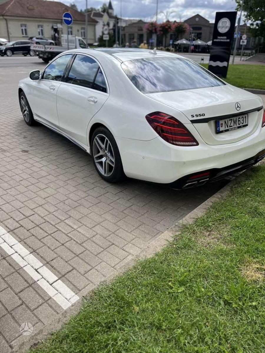 White Mercedes-Benz s-550 2014 in Kaunas, with an engine capacity of 4.70 L and mileage of 123 thousand km for 24000 €, photo 9 on AUTOMOTO.COM.LV