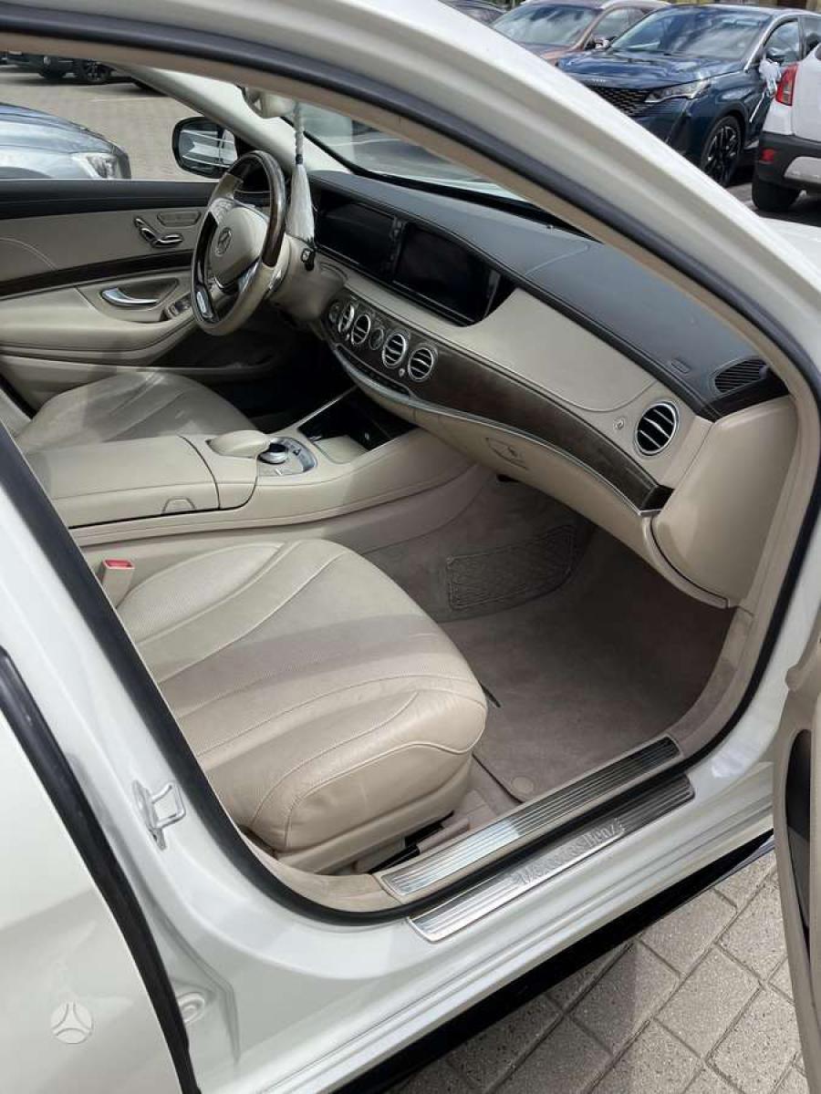 White Mercedes-Benz s-550 2014 in Kaunas, with an engine capacity of 4.70 L and mileage of 123 thousand km for 24000 €, photo 11 on AUTOMOTO.COM.LV