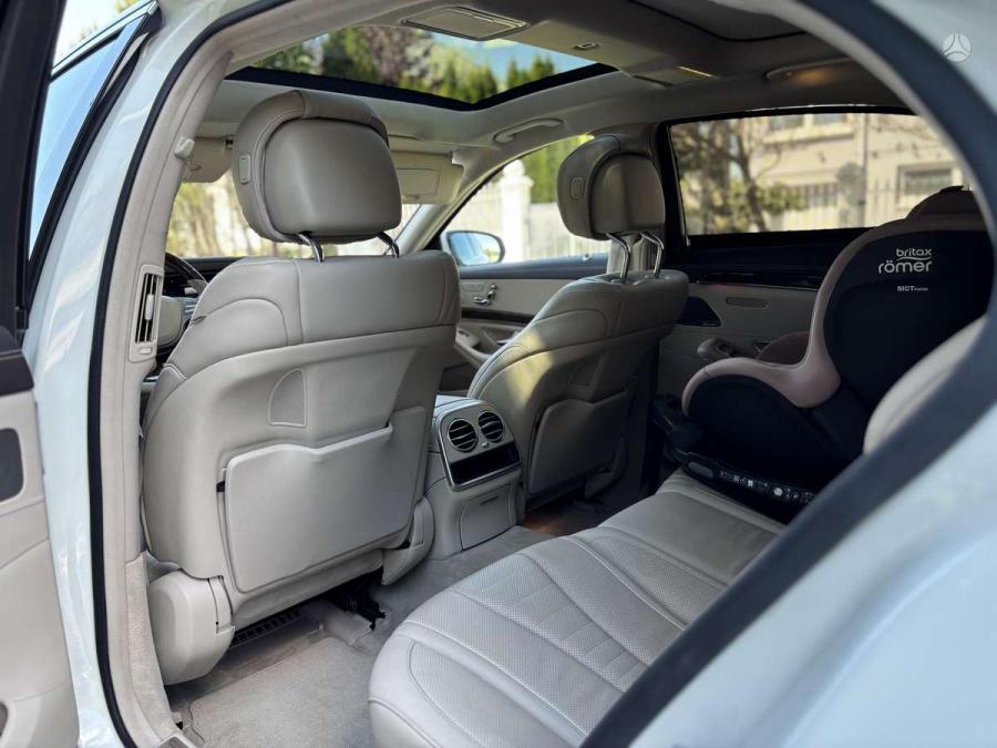 Balts Mercedes-Benz s-550 2015 Mažeikiai, ar dzinēja tilpumu 5.50 L un nobraukumu 252 tūkst. km par 26500 €, foto 12 vietnē AUTOMOTO.COM.LV