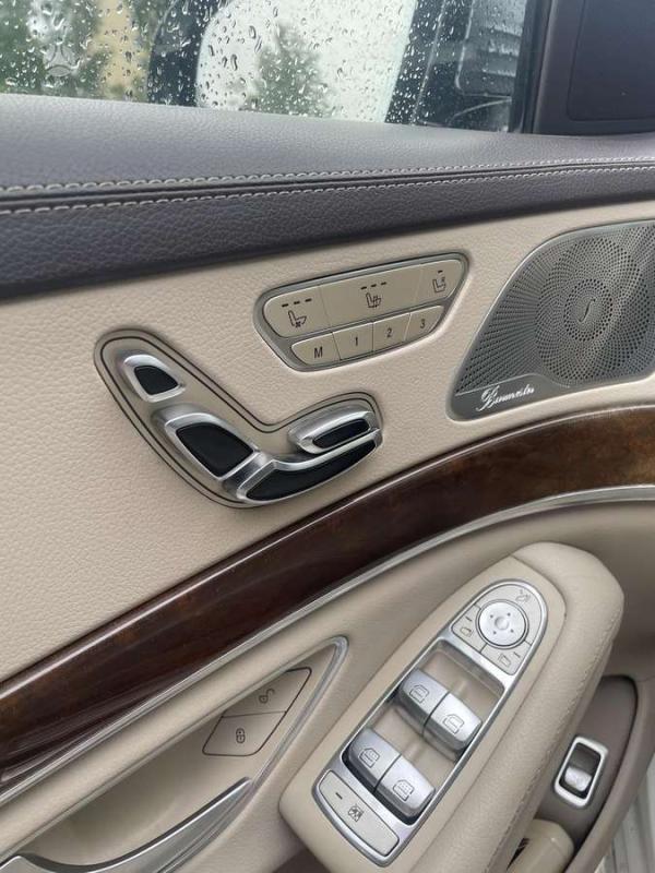 Balts Mercedes-Benz s-550 2015 Panevēža, ar dzinēja tilpumu 4.70 L un nobraukumu 362 tūkst. km par 20000 €, foto 6 vietnē AUTOMOTO.COM.LV