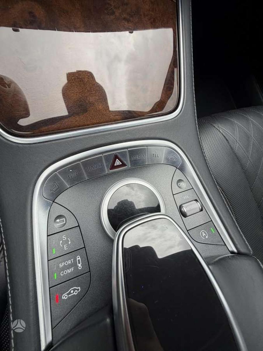 Balts Mercedes-Benz s-550 2015 Viļņa, ar dzinēja tilpumu 4.70 L un nobraukumu 186 tūkst. km par 29500 €, foto 26 vietnē AUTOMOTO.COM.LV