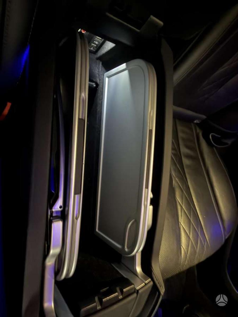 Balts Mercedes-Benz s-550 2015 Viļņa, ar dzinēja tilpumu 4.70 L un nobraukumu 186 tūkst. km par 29500 €, foto 31 vietnē AUTOMOTO.COM.LV