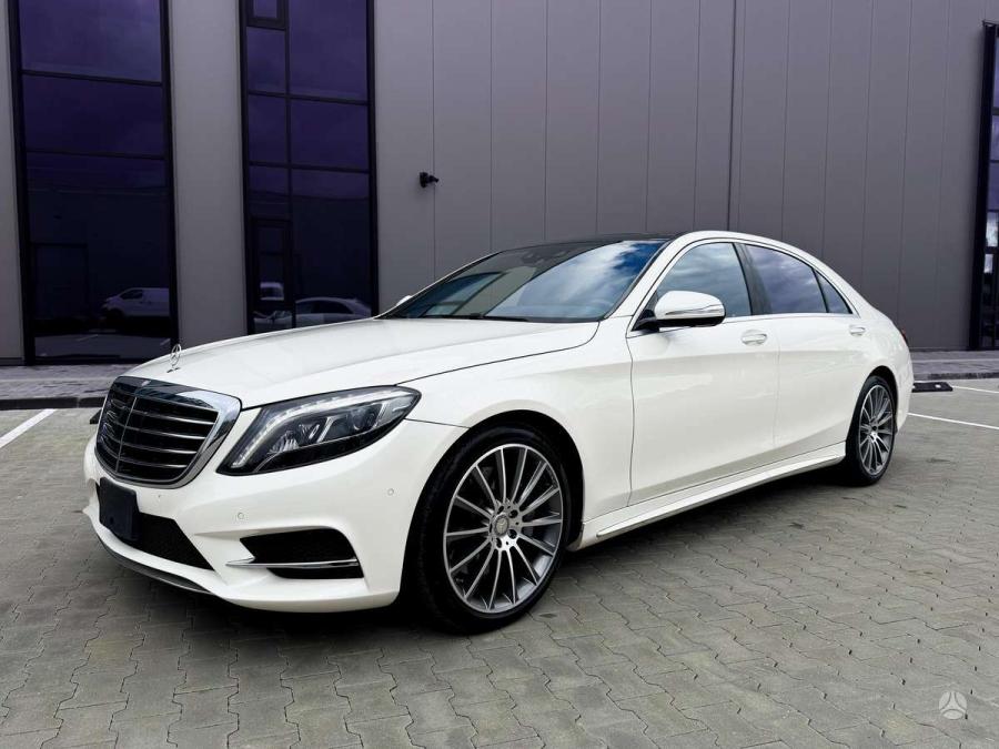Белый Мерседес С 550 2015 в Вильнюс, объемом двигателя 4.70 л и пробегом 93 тыс. км за 27000 €, фото 5 на AUTOMOTO.COM.LV