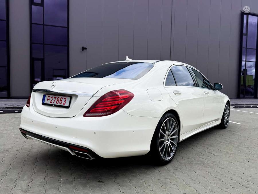 Белый Мерседес С 550 2015 в Вильнюс, объемом двигателя 4.70 л и пробегом 93 тыс. км за 27000 €, фото 11 на AUTOMOTO.COM.LV
