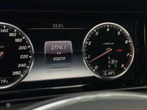 Белый Мерседес С 550 2015 в Вильнюс, объемом двигателя 4.70 л и пробегом 93 тыс. км за 27000 €, фото 23 на AUTOMOTO.COM.LV