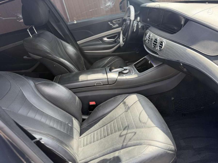 Balts Mercedes-Benz s-550 2016 Šauļi, ar dzinēja tilpumu 4.70 L un nobraukumu 133 tūkst. km par 13900 €, foto 14 vietnē AUTOMOTO.COM.LV