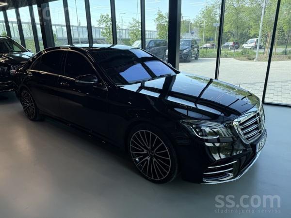 Черный Мерседес S 560 2018 в Рига, объемом двигателя 4.00 л и пробегом 115 тыс. км за 55000 €, фото 2 на AUTOMOTO.COM.LV