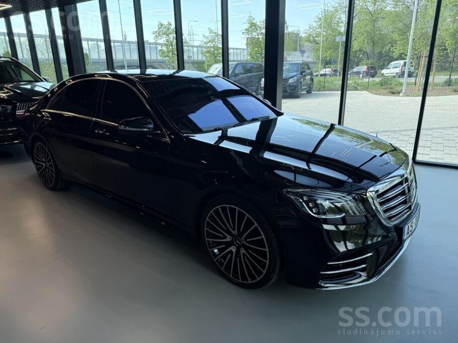 Melns Mercedes-Benz S 560 2018 Rīga, ar dzinēja tilpumu 4.00 L un nobraukumu 115 tūkst. km par 55000 €, foto 3 vietnē AUTOMOTO.COM.LV