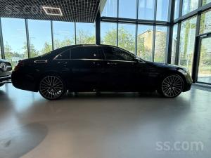 Melns Mercedes-Benz S 560 2018 Rīga, ar dzinēja tilpumu 4.00 L un nobraukumu 115 tūkst. km par 55000 €, foto 4 vietnē AUTOMOTO.COM.LV