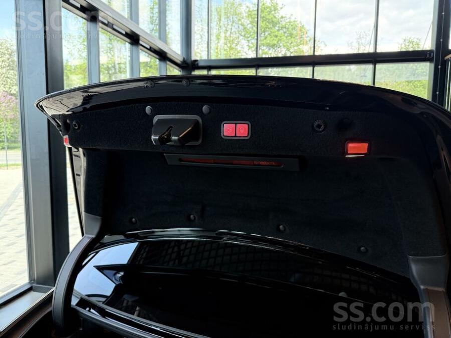 Melns Mercedes-Benz S 560 2018 Rīga, ar dzinēja tilpumu 4.00 L un nobraukumu 115 tūkst. km par 55000 €, foto 23 vietnē AUTOMOTO.COM.LV