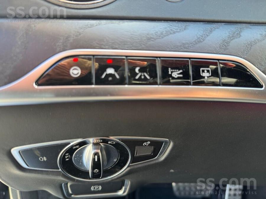 Melns Mercedes-Benz S 560 2018 Rīga, ar dzinēja tilpumu 4.00 L un nobraukumu 201 tūkst. km par 32000 €, foto 14 vietnē AUTOMOTO.COM.LV
