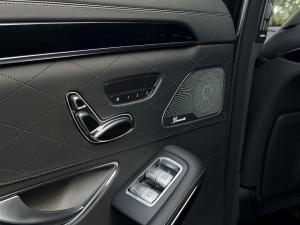 Melns Mercedes-Benz S 560 2018 Klaipėda, ar dzinēja tilpumu 3.98 L un nobraukumu 237 tūkst. km par 32700 €, foto 13 vietnē AUTOMOTO.COM.LV