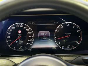 Melns Mercedes-Benz S 560 2018 Klaipėda, ar dzinēja tilpumu 3.98 L un nobraukumu 237 tūkst. km par 32700 €, foto 18 vietnē AUTOMOTO.COM.LV