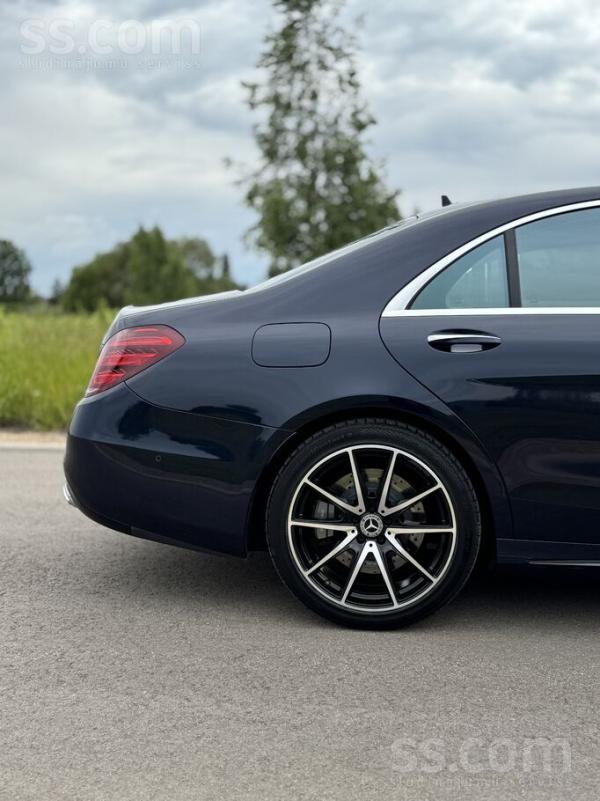 Blue Mercedes-Benz S 560 2019 in Daugavpils, with an engine capacity of 4.00 L and mileage of 99 thousand km for 47000 €, photo 5 on AUTOMOTO.COM.LV