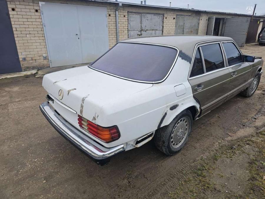 Mercedes-Benz S 560 1991 Šauļi, ar dzinēja tilpumu 5.60 L un nobraukumu 160 tūkst. km par 7500 €, foto 13 vietnē AUTOMOTO.COM.LV