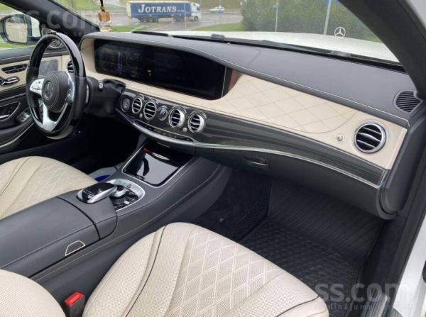Мерседес S 560 2018 в Бауска на AUTOMOTO.COM.LV Белый Мерседес S 560 2018 в Бауска, объемом двигателя 5.00 л и пробегом 175 тыс. км за 36000 €, фото 7 на AUTOMOTO.COM.LV