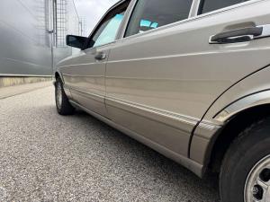 Желтый Мерседес S 560 1987 в Алитус, объемом двигателя 5.50 л и пробегом 115 тыс. км за 13300 €, фото 7 на AUTOMOTO.COM.LV