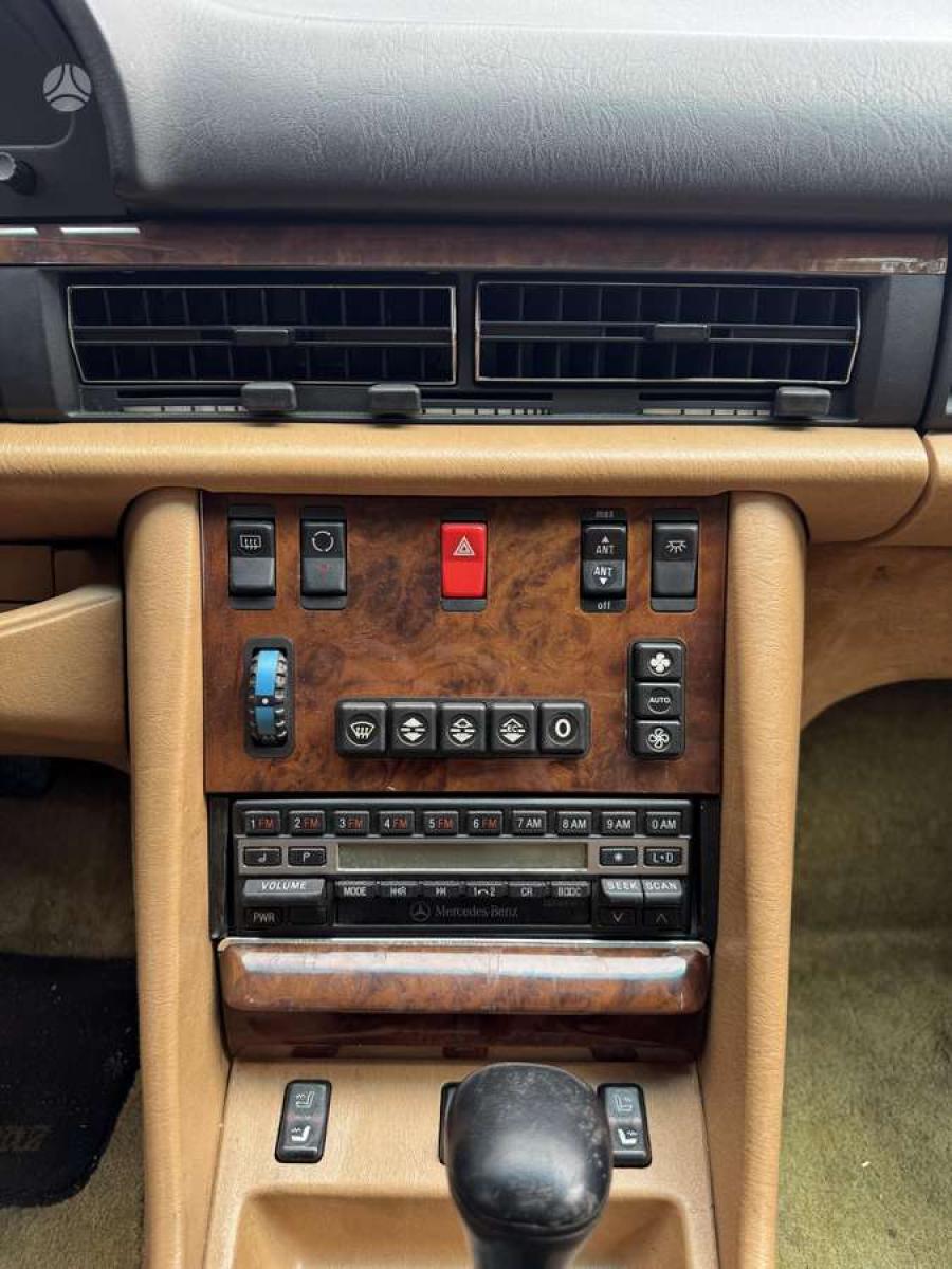 Dzeltens Mercedes-Benz S 560 1987 Alīta, ar dzinēja tilpumu 5.50 L un nobraukumu 115 tūkst. km par 13300 €, foto 16 vietnē AUTOMOTO.COM.LV