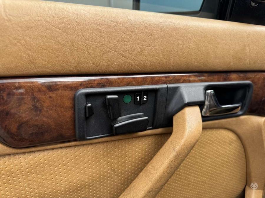 Dzeltens Mercedes-Benz S 560 1987 Alīta, ar dzinēja tilpumu 5.50 L un nobraukumu 115 tūkst. km par 13300 €, foto 17 vietnē AUTOMOTO.COM.LV