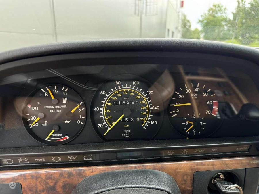 Dzeltens Mercedes-Benz S 560 1987 Alīta, ar dzinēja tilpumu 5.50 L un nobraukumu 115 tūkst. km par 13300 €, foto 29 vietnē AUTOMOTO.COM.LV