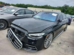 Melns Mercedes-Benz S 580 2021 Kauņa, ar dzinēja tilpumu 4.00 L un nobraukumu 90 tūkst. km par 44900 €, foto 3 vietnē AUTOMOTO.COM.LV